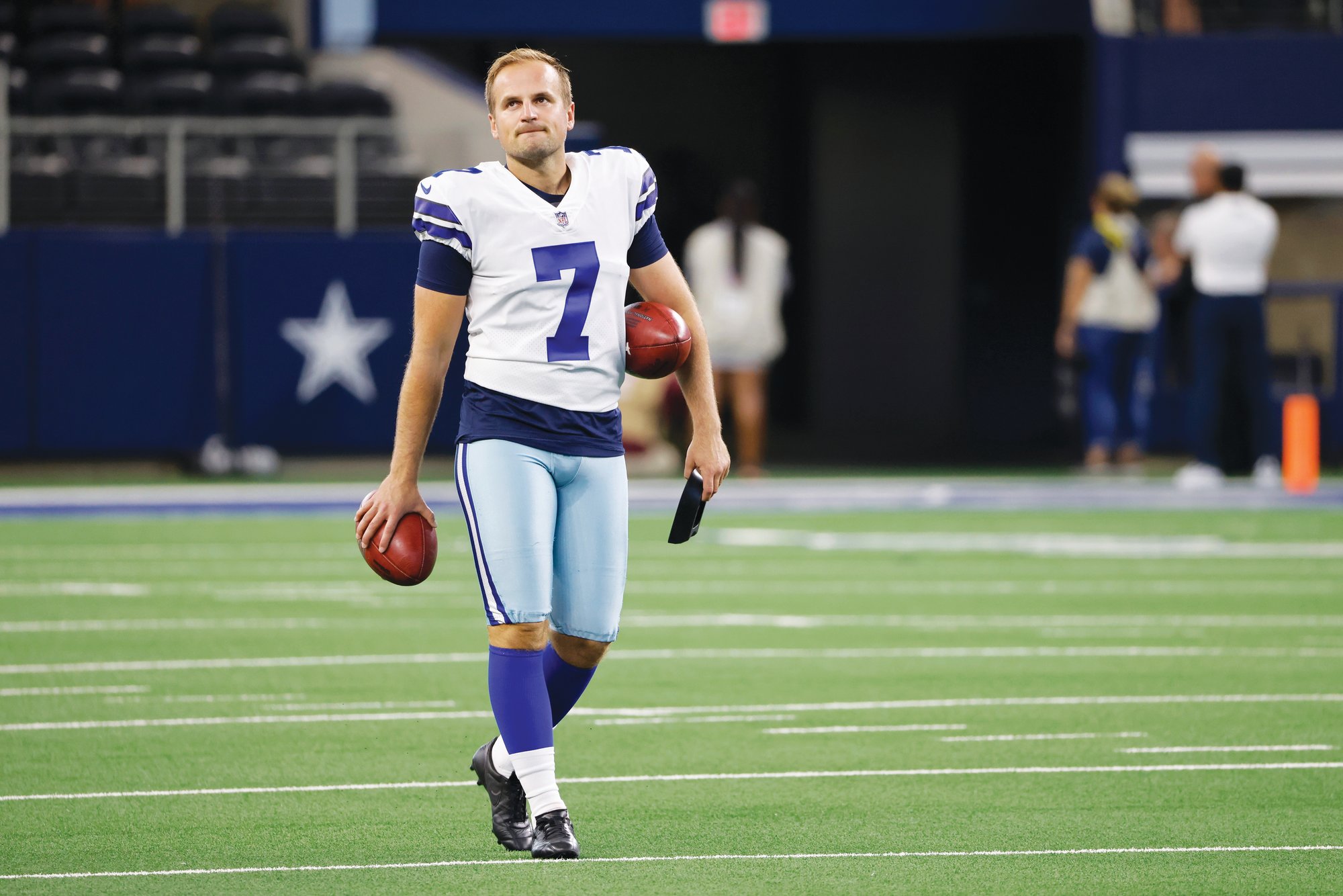 IN NFL HISTORY – LIRIM HAJRULLAHU, KRISTJAN SOKOLI – Dielli | The Sun